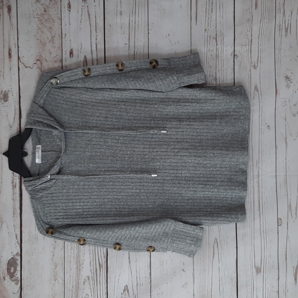 retrology | Sweaters | Retrology Sweater Hoodie | Poshmark